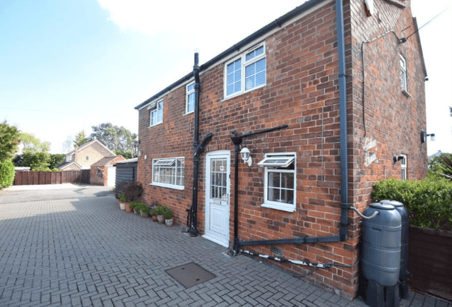 The Benefits of Senior Living Communities | Gravity Red Inspires